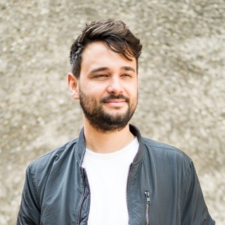 Random QR Code (Free)